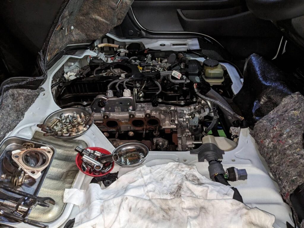 今日はPRY-Factoryで,TOYOTA ハイエース5型 (GDH201) ビレットハイフロータービンの取り付けでした！！ | ECM(ECU)コンピュータチューニング専門ショップ「ECM ...