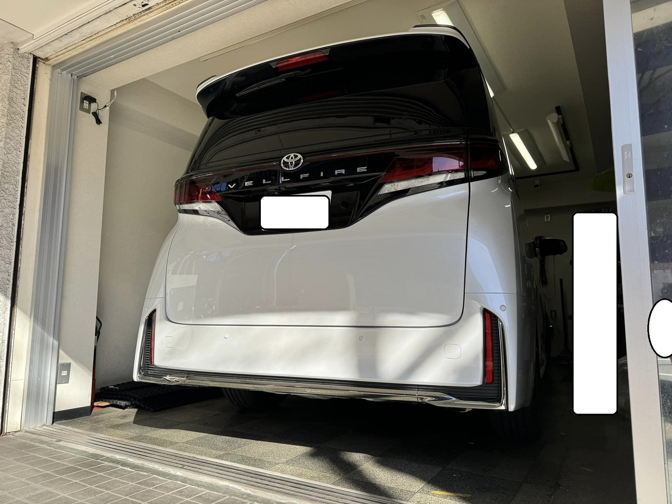 今週は、新型 TOYOTA ヴェルファイア Z Premier (TAHA45W) 2024y T24A-FTS ECM開発中です ...