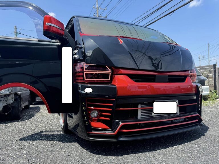 今日はPRY-Factoryで、TOYOTA ハイエース200 6型(TRH211) BLITZ スーパーチャジャー専用ECU施工でした！！ | ECM(ECU)コンピュータチューニング専門 ...